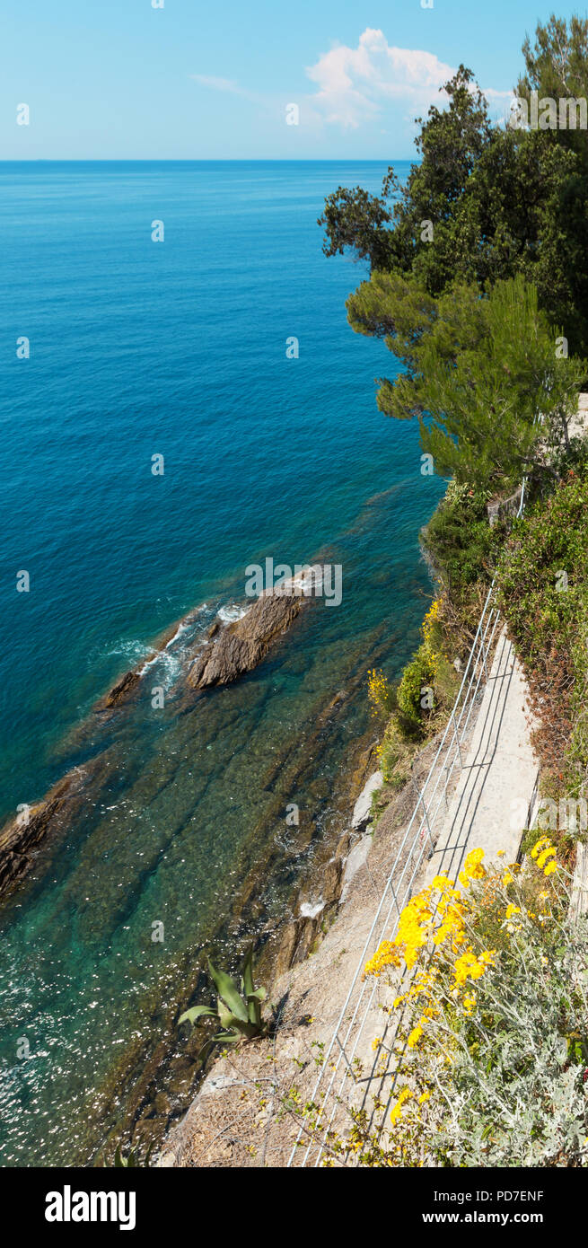 Mediterranean coastal scene hi-res stock photography and images - Alamy
