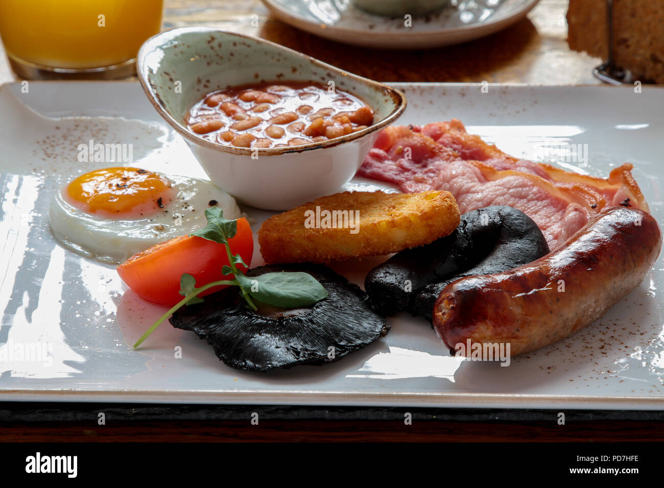traditional cooked full English breakfast Stock Photo - Alamy