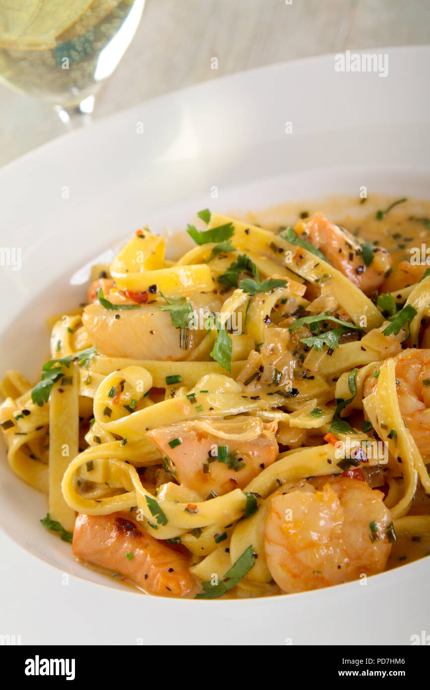 Plated fish main hi-res stock photography and images - Alamy