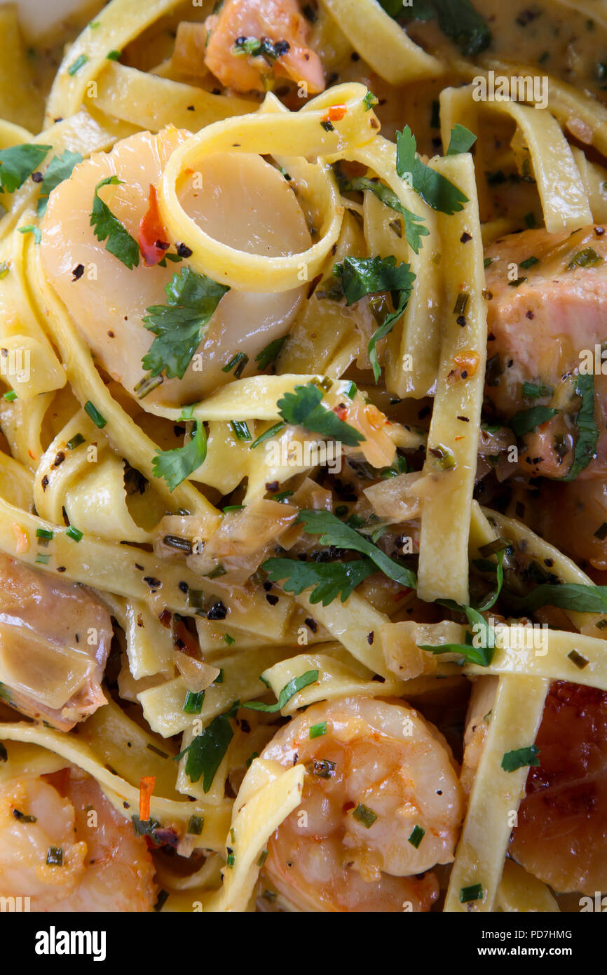 Plated fish main hi-res stock photography and images - Alamy