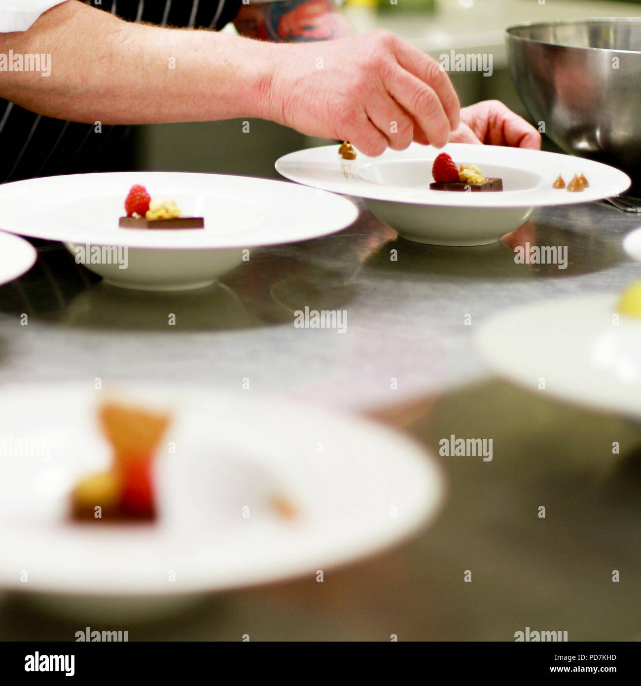 Plating meals hi-res stock photography and images - Alamy