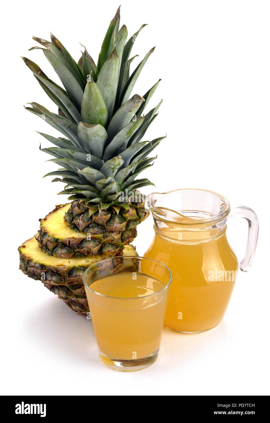 Full glass jug pineapple juice hi-res stock photography and images - Alamy