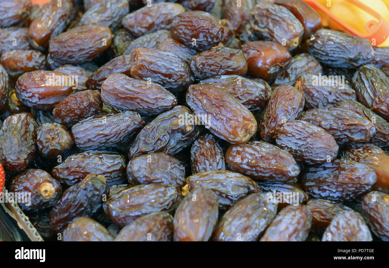 Dates box fruit hi-res stock photography and images - Alamy