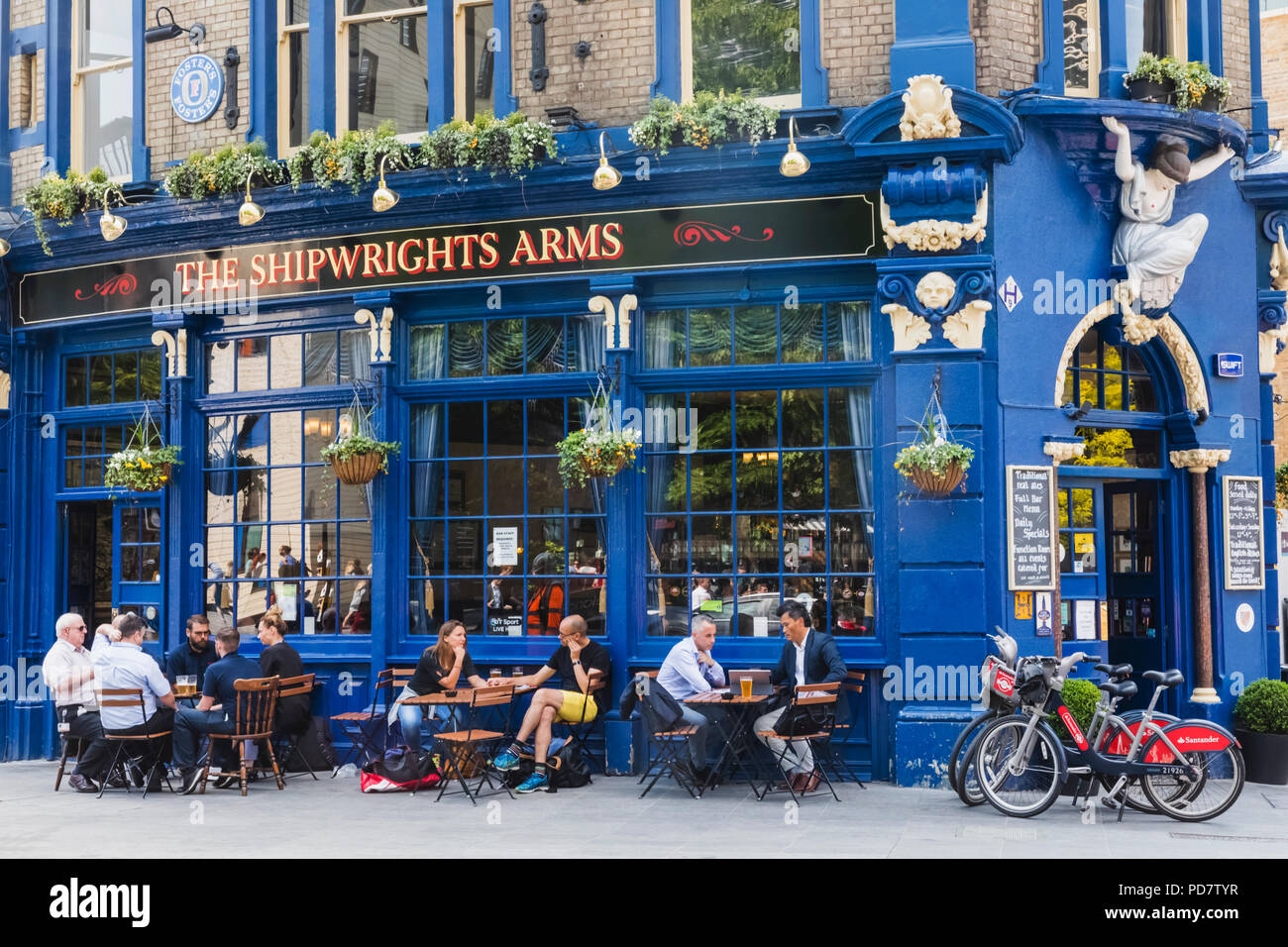Shipwrights Arms London Bridge High Resolution Stock Photography and ...