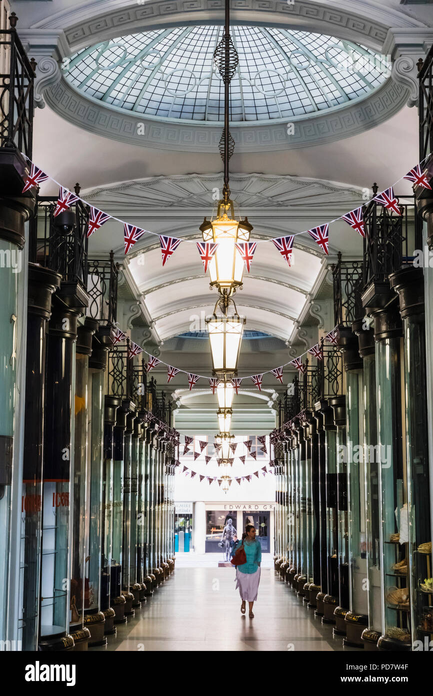 England, London, Piccadilly, Jermyn Street, Piccadilly Arcade Stock ...