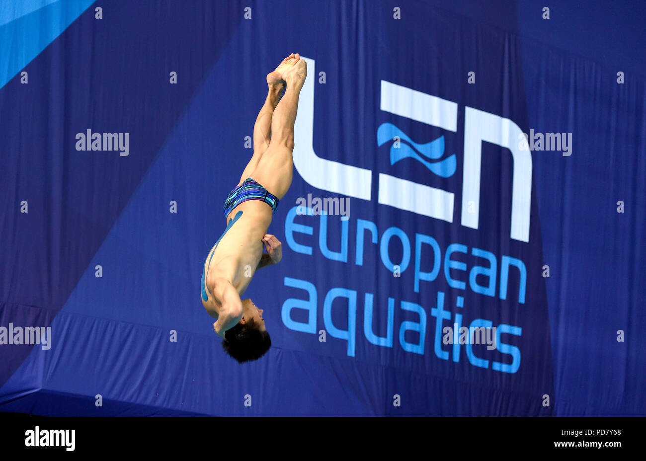 Jonathan suckow hi-res stock photography and images - Alamy