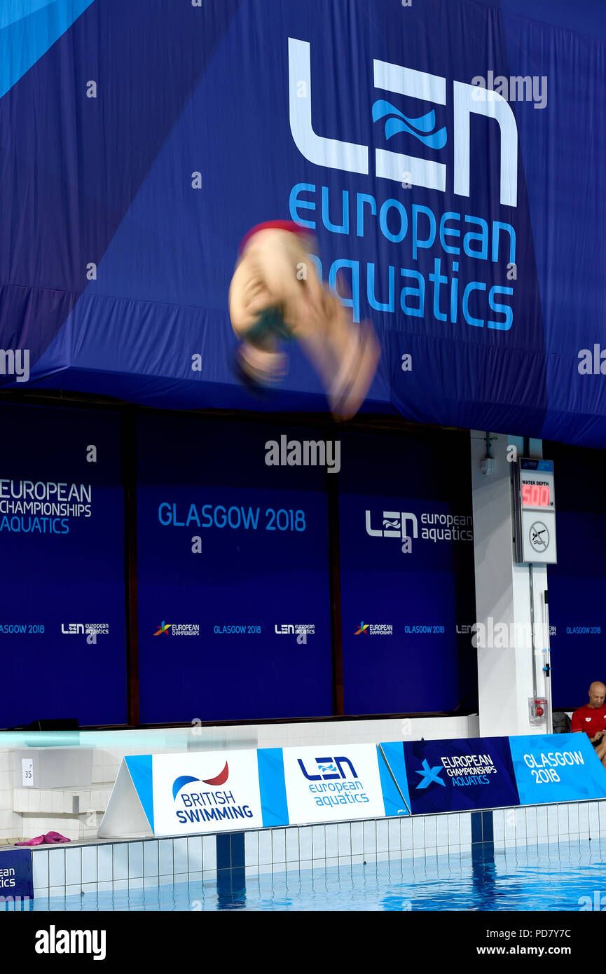 Mens 1m springboard preliminary hi-res stock photography and images - Alamy