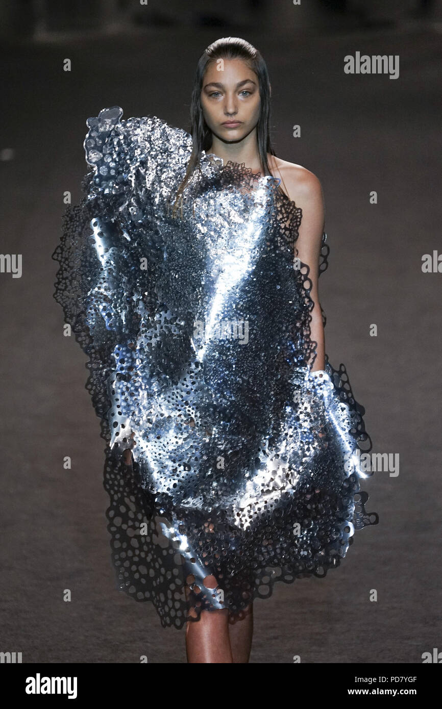 Mercedes-Benz Madrid Fashion Week - ZAP & BUJ - Catwalk Featuring ...