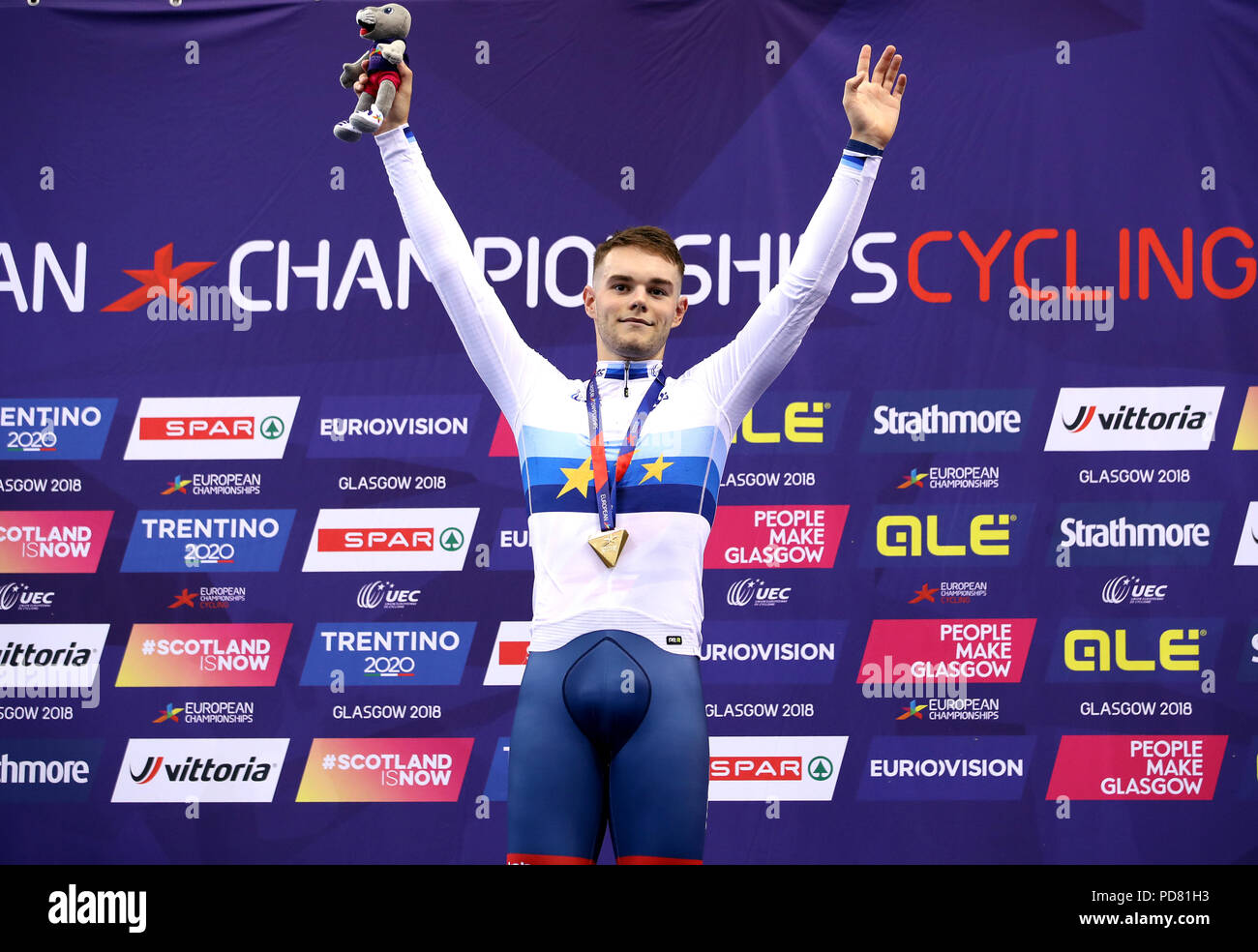 Great Britain's Matthew Walls with his gold medal after winning the Men ...