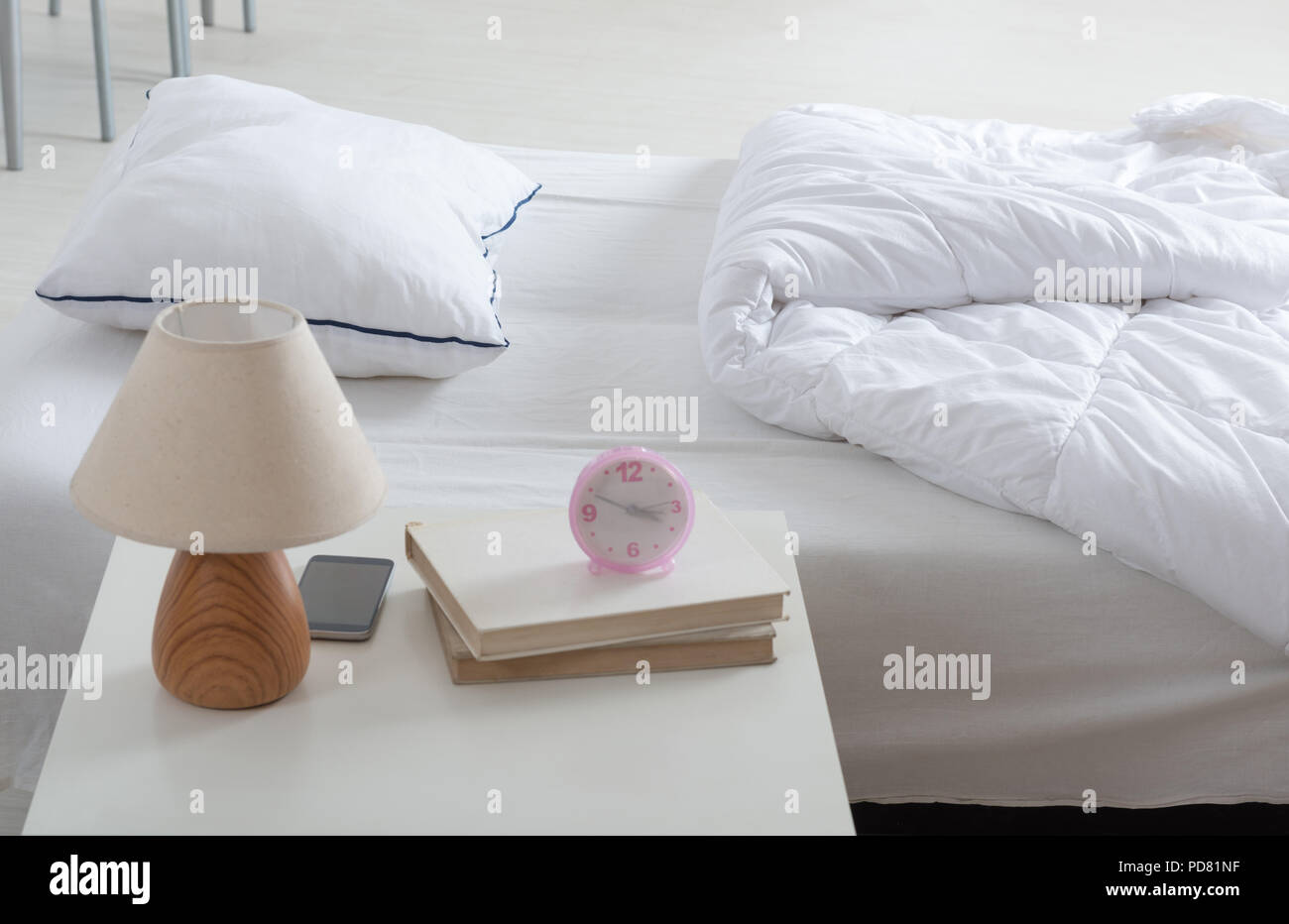 Empty bed hi-res stock photography and images - Alamy