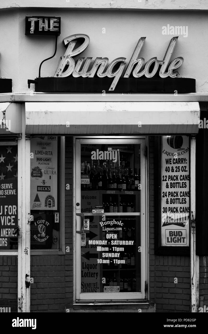 Bunghole hi-res stock photography and images - Alamy