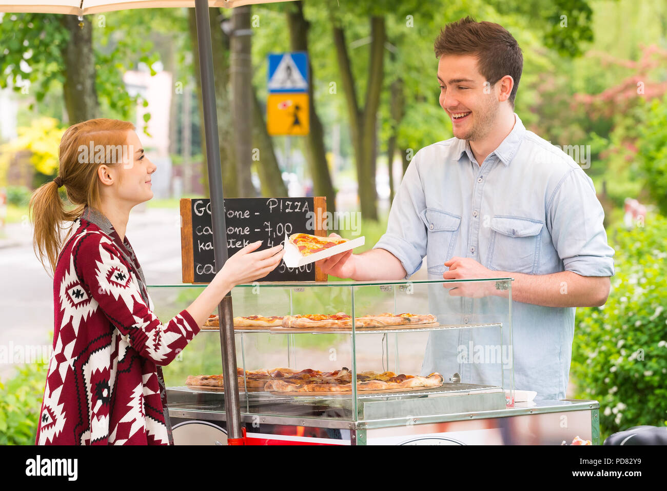 Street food vendor selling pizza hi-res stock photography and images ...