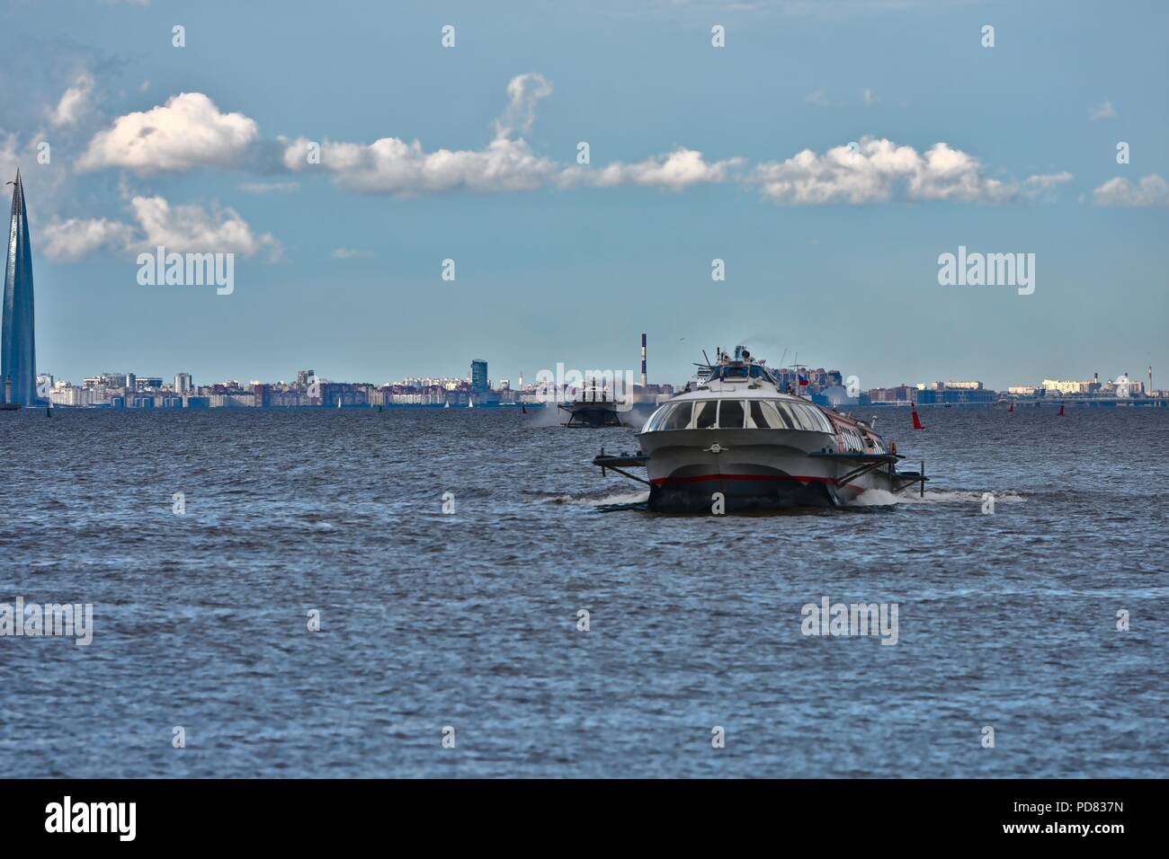 Underwater wings hi-res stock photography and images - Alamy