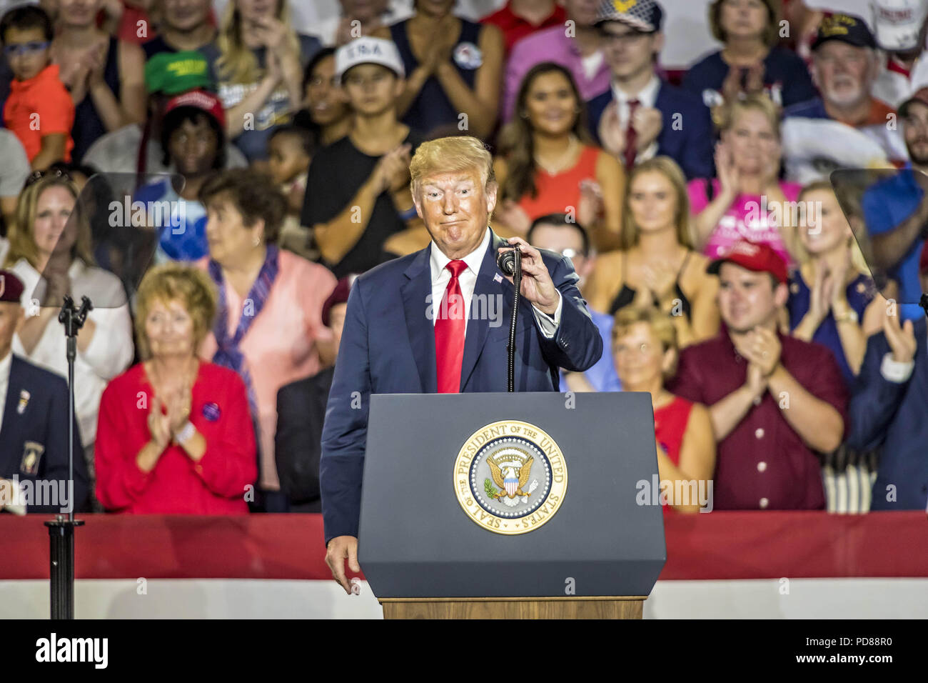 Lewis Center, Ohio, USA. 4th Aug, 2018. President DONALD TRUMP reacts ...
