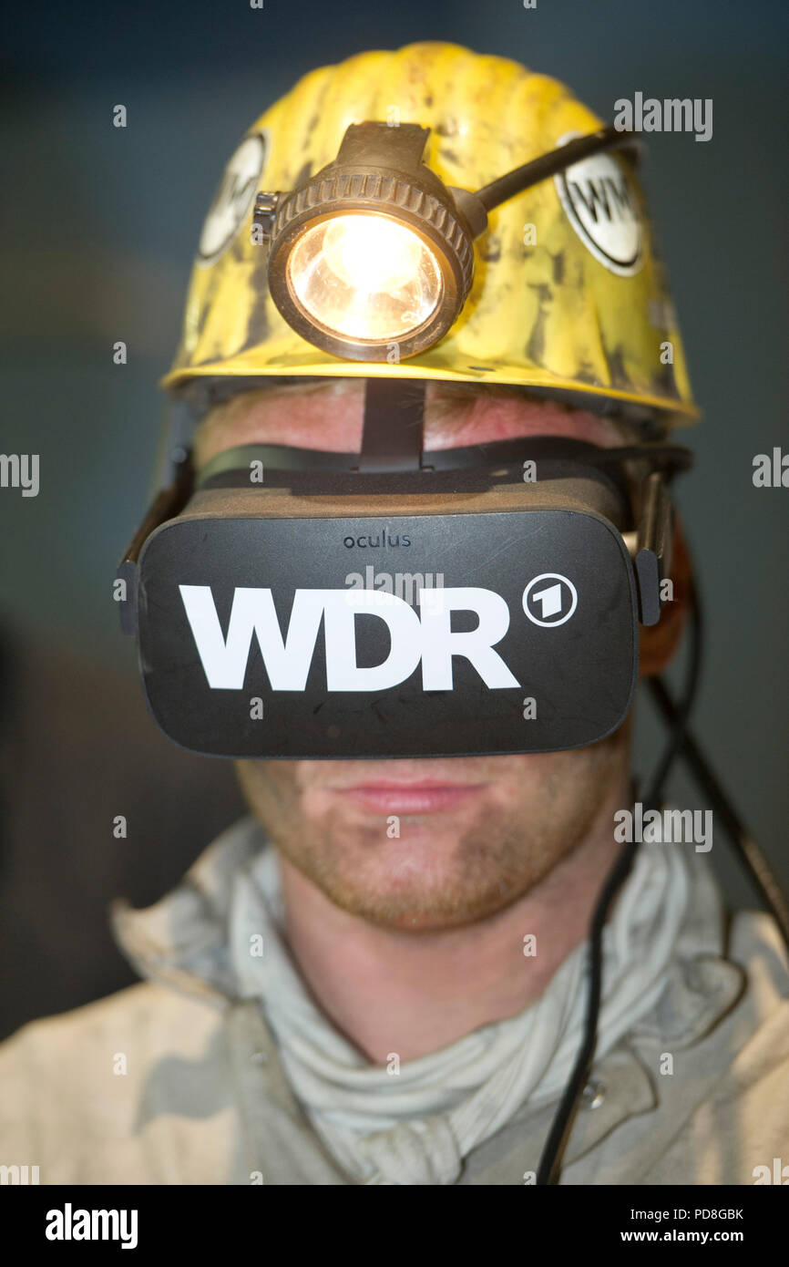 Coal inspection hi-res stock photography and images - Alamy