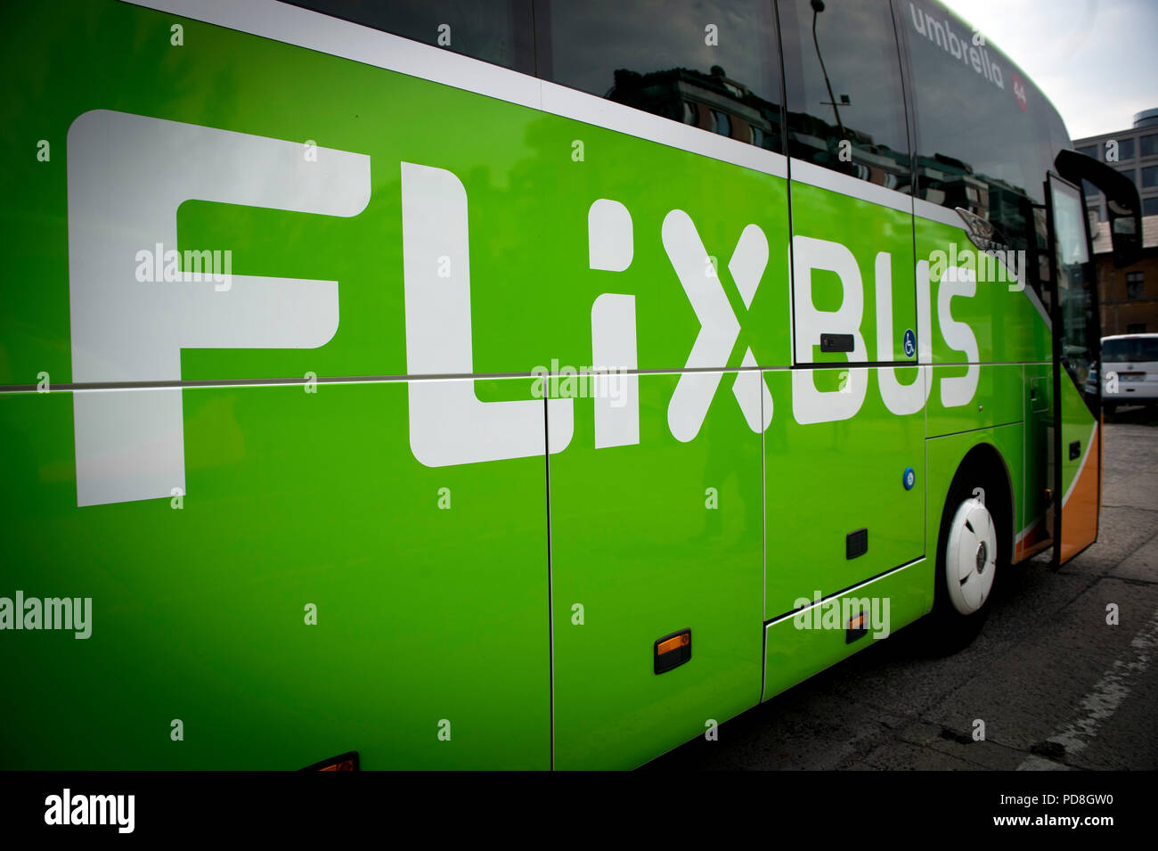 Bus lines hi-res stock photography and images - Alamy