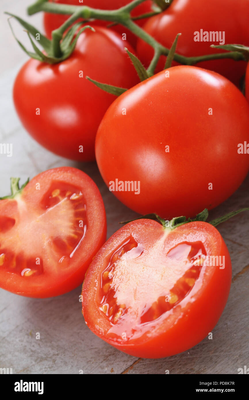 fresh ripe tomatoes Stock Photo - Alamy