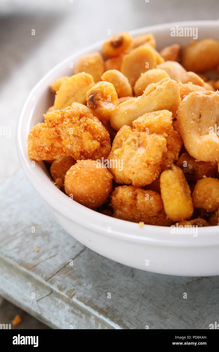 dry roasted peanuts Stock Photo - Alamy