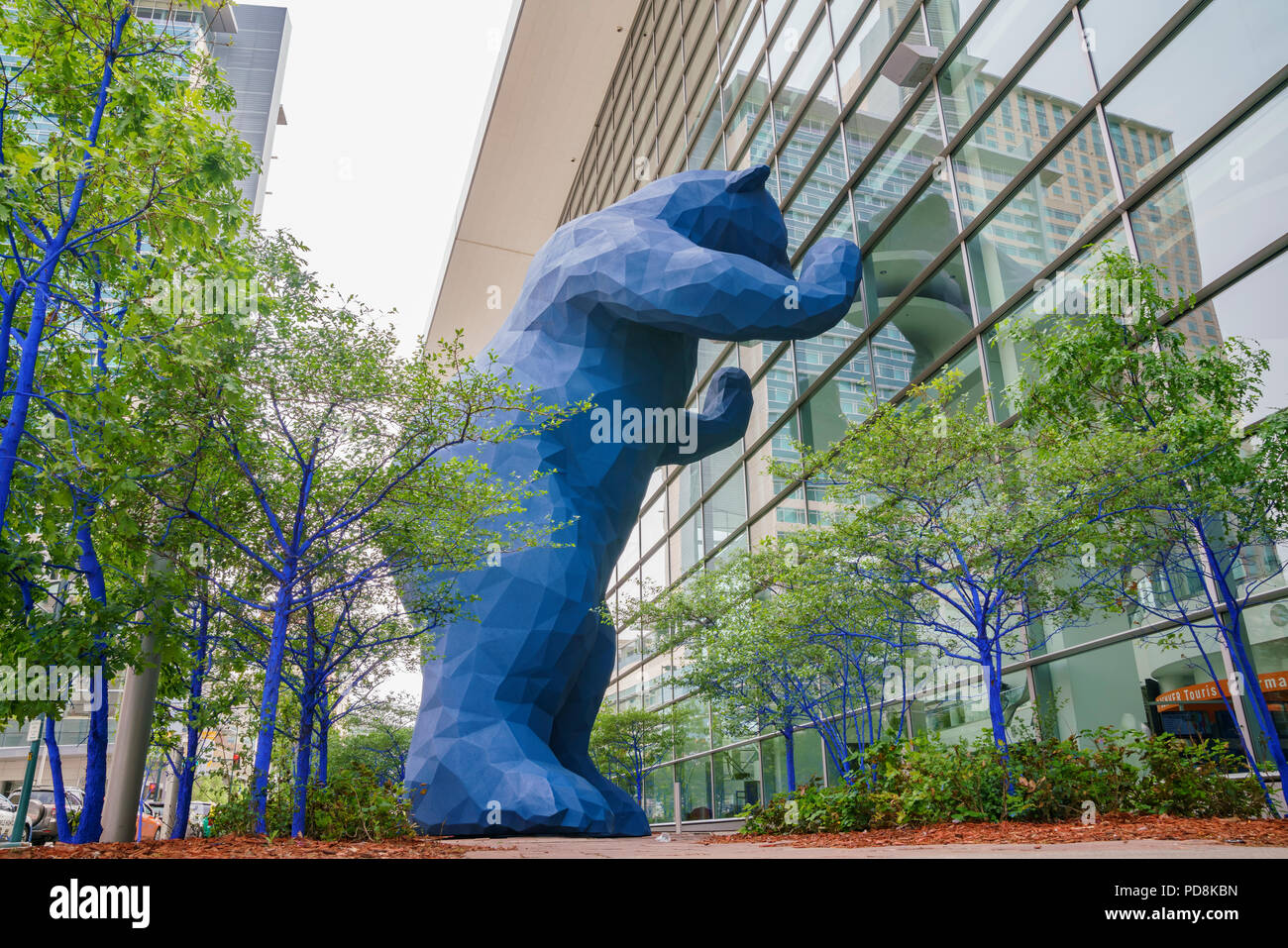 Denver, MAY 7: Special Big Blue Bear statue on MAY 7, 2017 at Denver ...