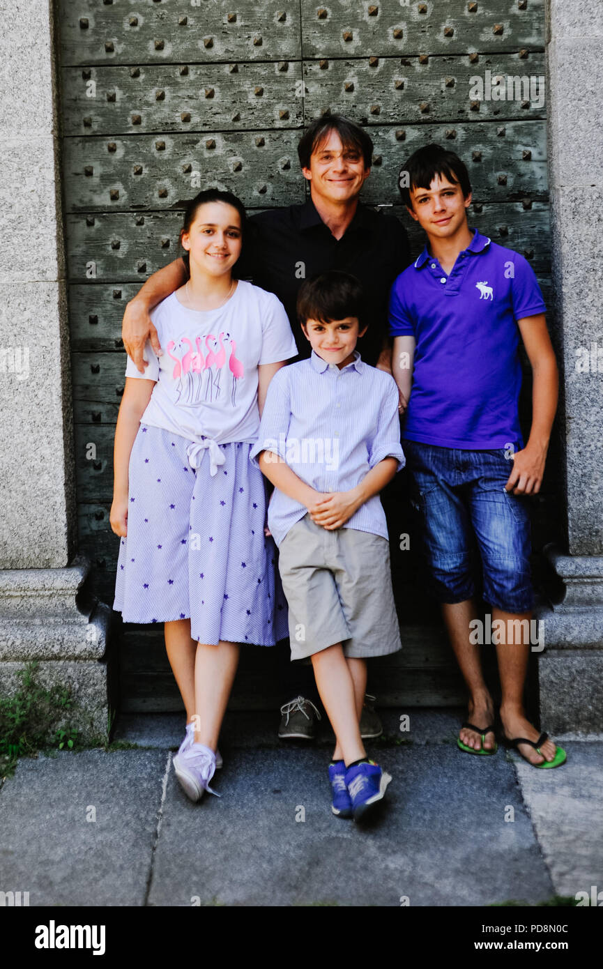 Dad and his three sons hi-res stock photography and images - Alamy
