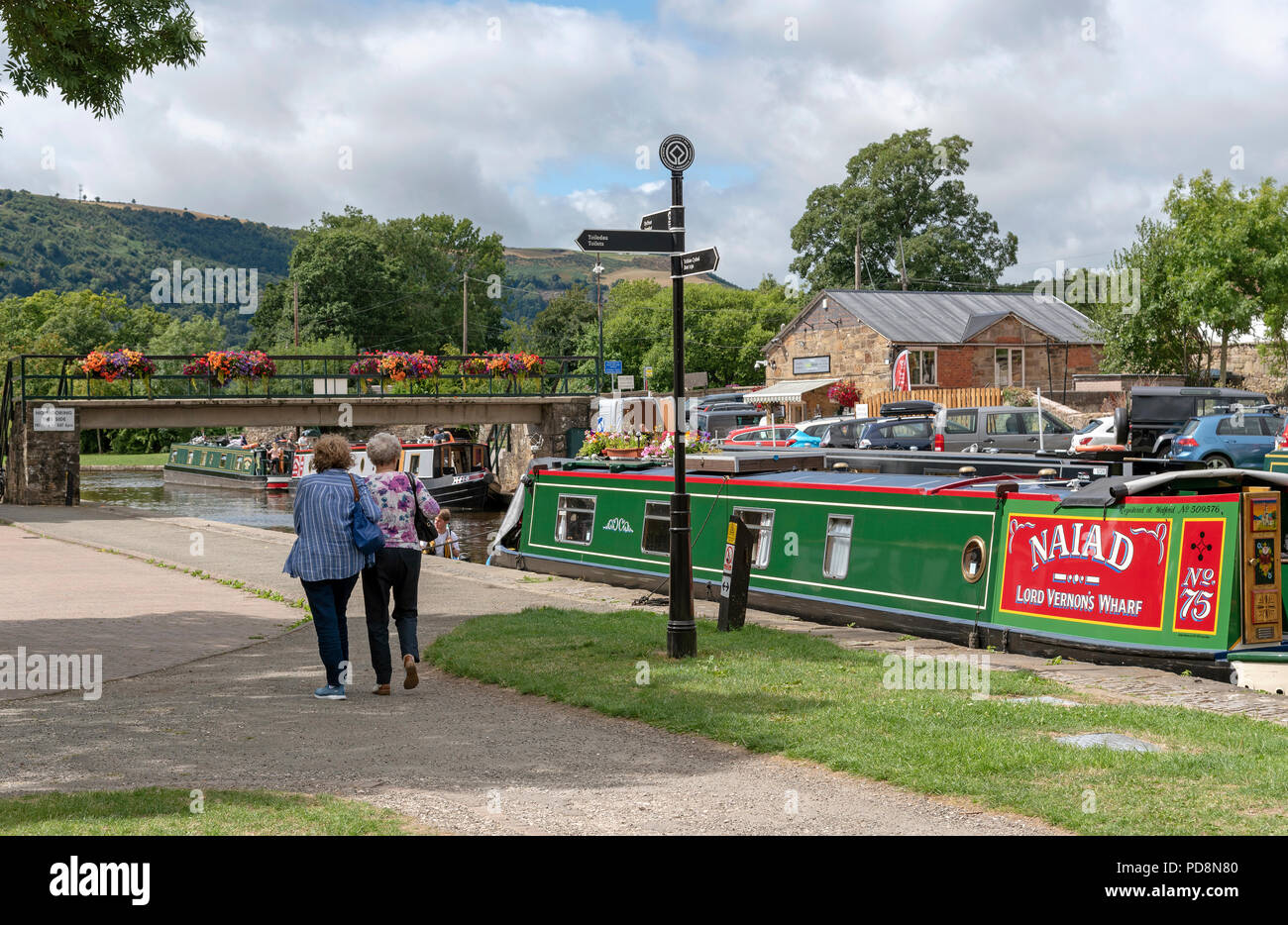The Llangollen Canal, Trevor Basin, Denbighshire, North Wales, UK ...
