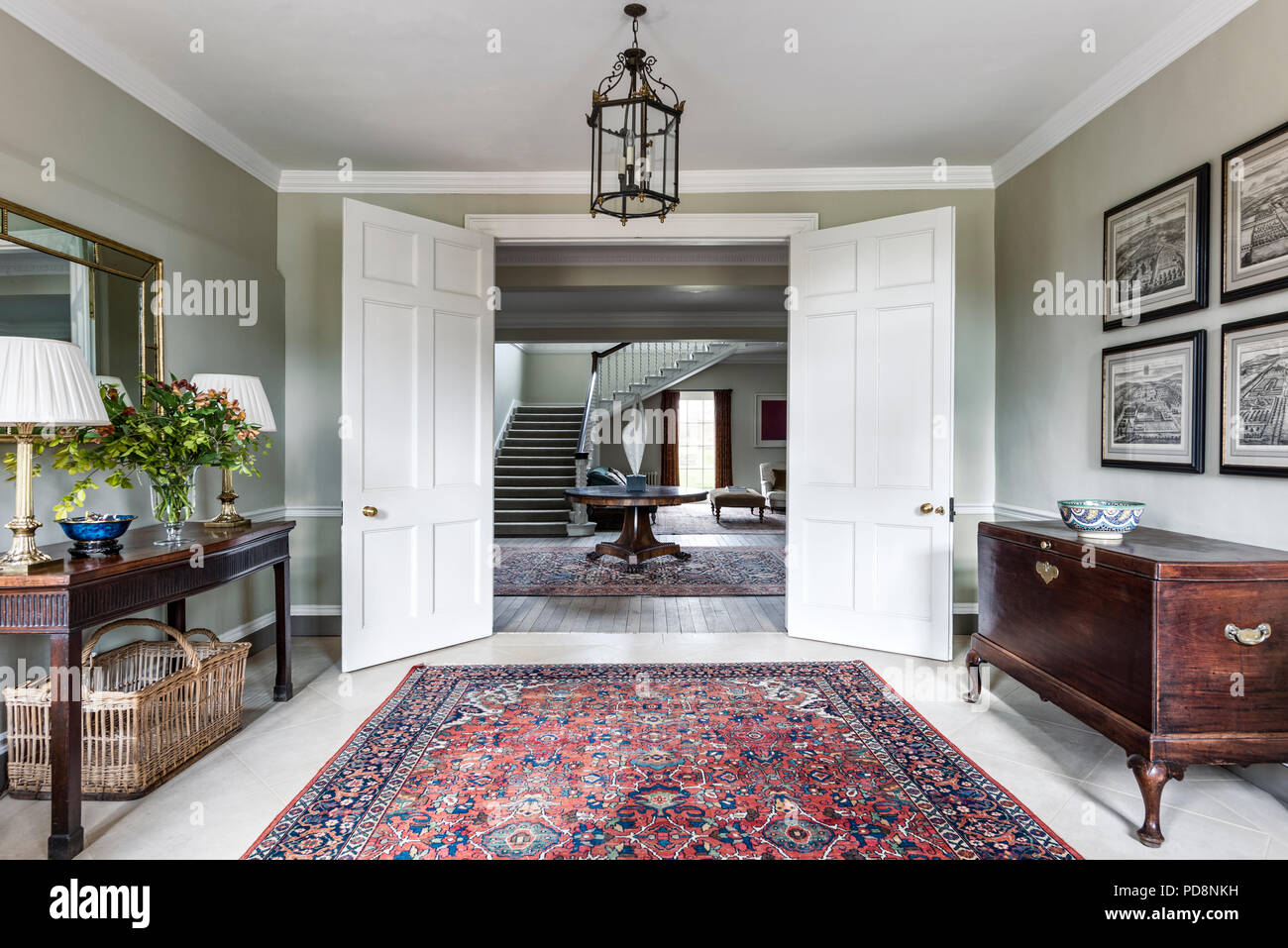 Pair of old wood doors hi-res stock photography and images - Alamy