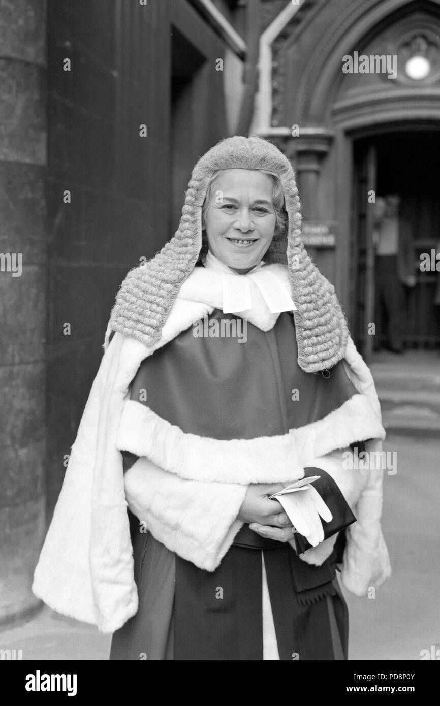 Judge Wig Black Stock Photos & Judge Wig Black Stock Images - Alamy