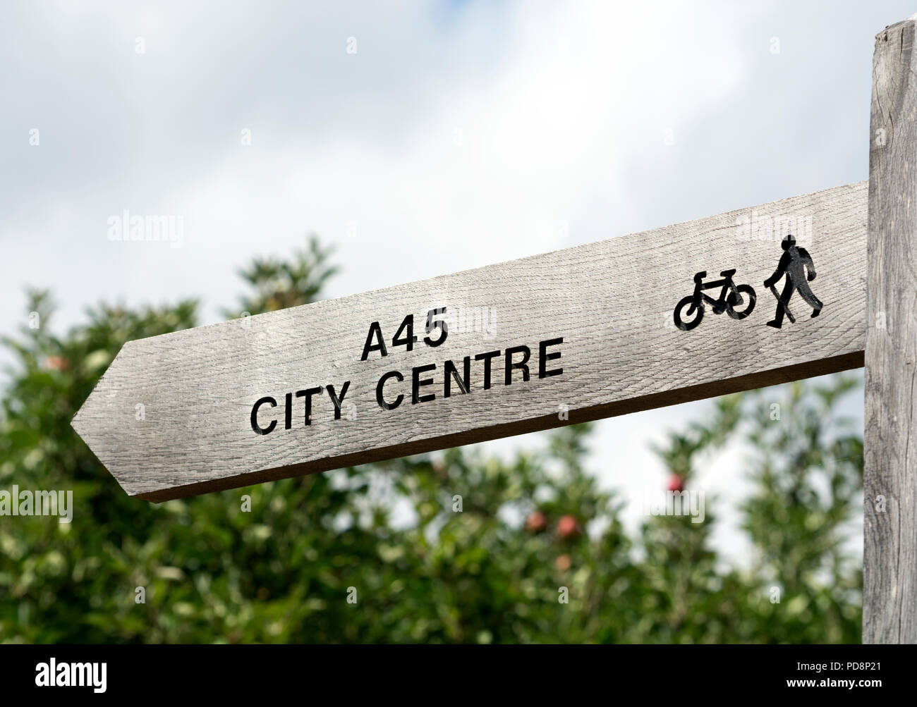 Walking and cycling route signpost, Sheldon Country Park, Birmingham ...