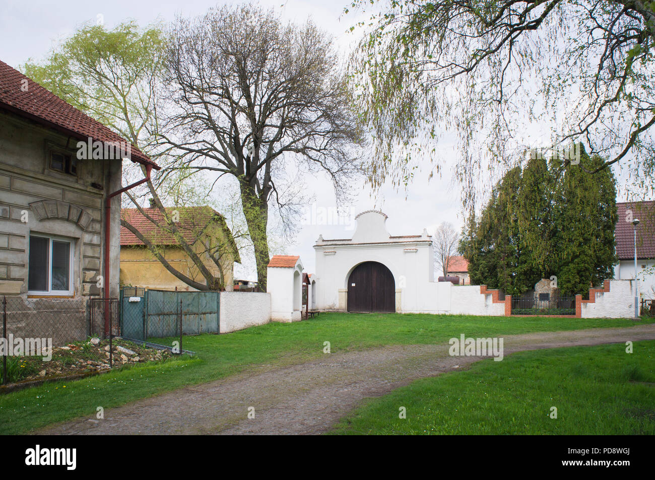 Zdena and Josef Masins, offspring of a freedom fighter executed by the ...