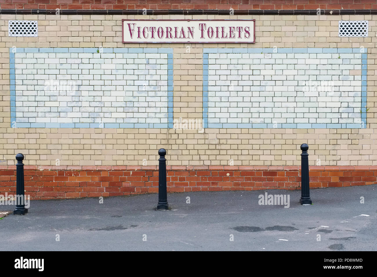 Victorian toilets sign on wall on Scottish island of Rothesay Stock ...