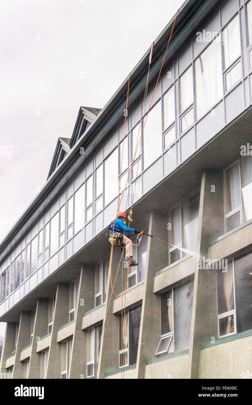 Pressure washing hi-res stock photography and images - Alamy