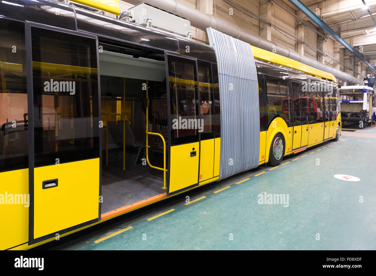 Bus production line Stock Photo - Alamy