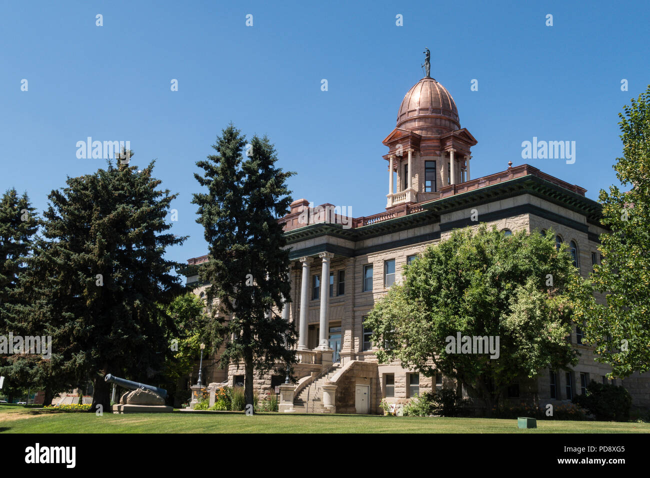 Historical courthouse hi-res stock photography and images - Alamy