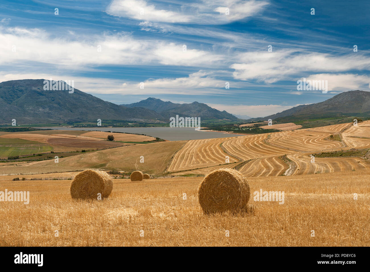 Theewaterskloof Dam and surrounding landscape, Overberg region, Western ...