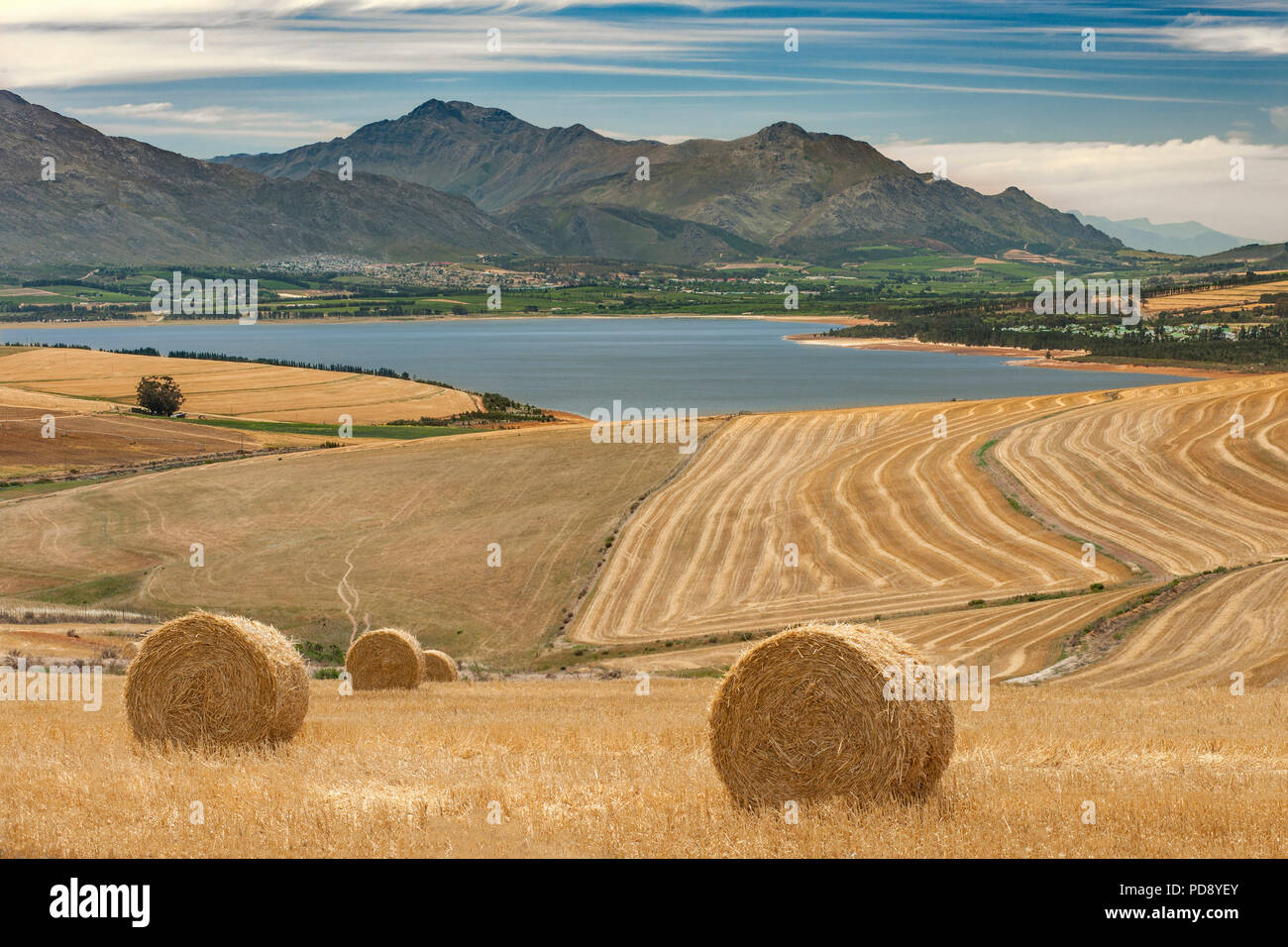 Theewaterskloof Dam and surrounding landscape, Overberg region, Western ...