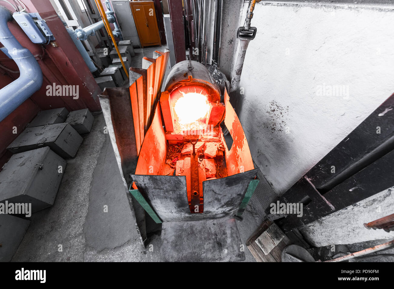 Factory manufacturing of glass production Stock Photo - Alamy