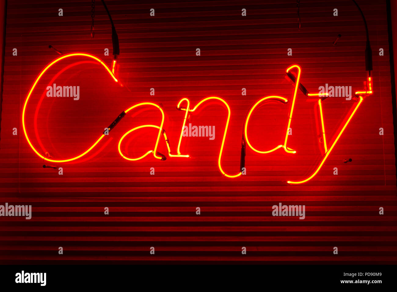 Red candy hi-res stock photography and images - Alamy