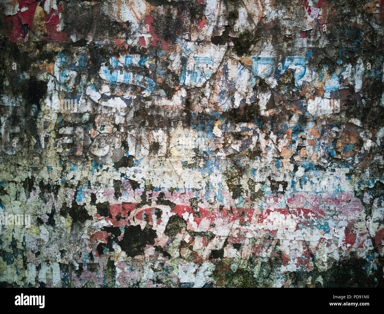 Concrete wall chipped fading sign writing graffiti grunge Stock Photo ...