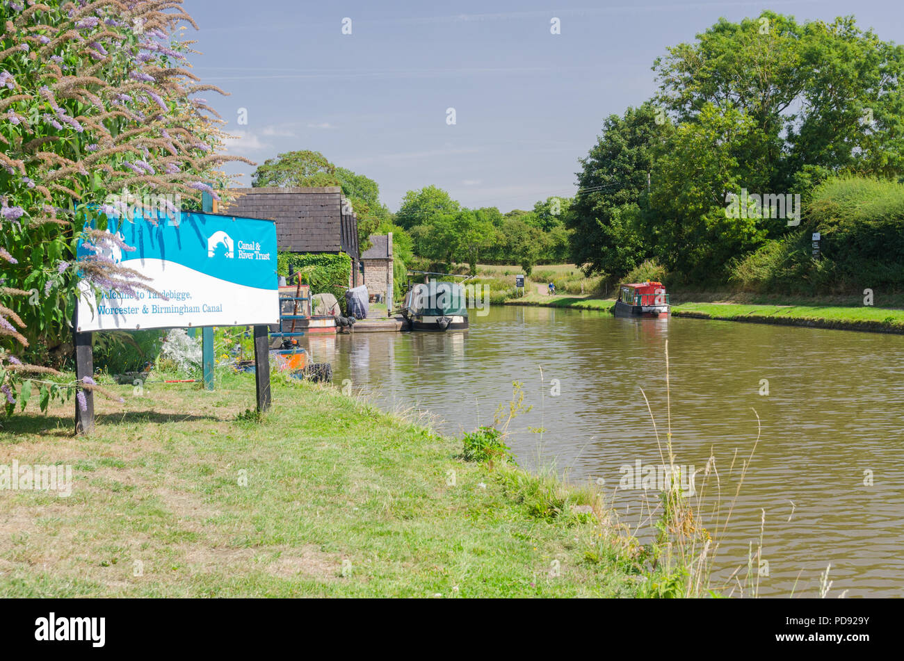 Tardebigge new wharf hi-res stock photography and images - Alamy