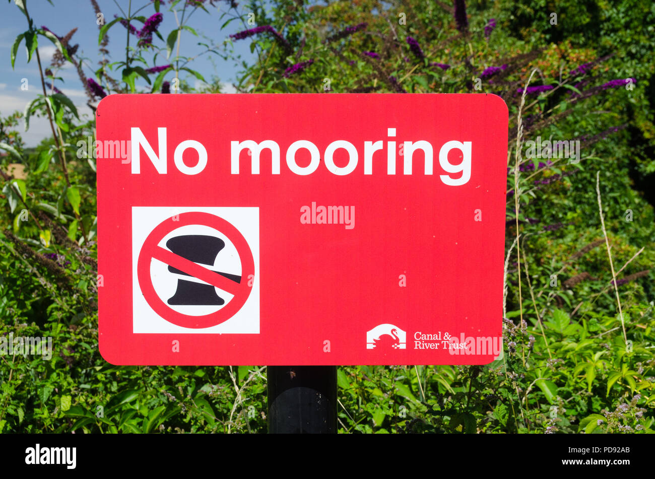 No mooring sign hi-res stock photography and images - Alamy