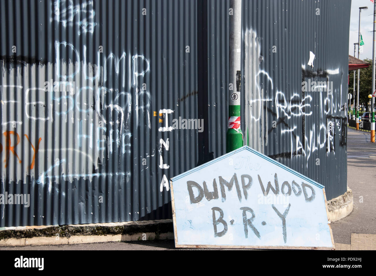 Ulster bonfire hi-res stock photography and images - Alamy