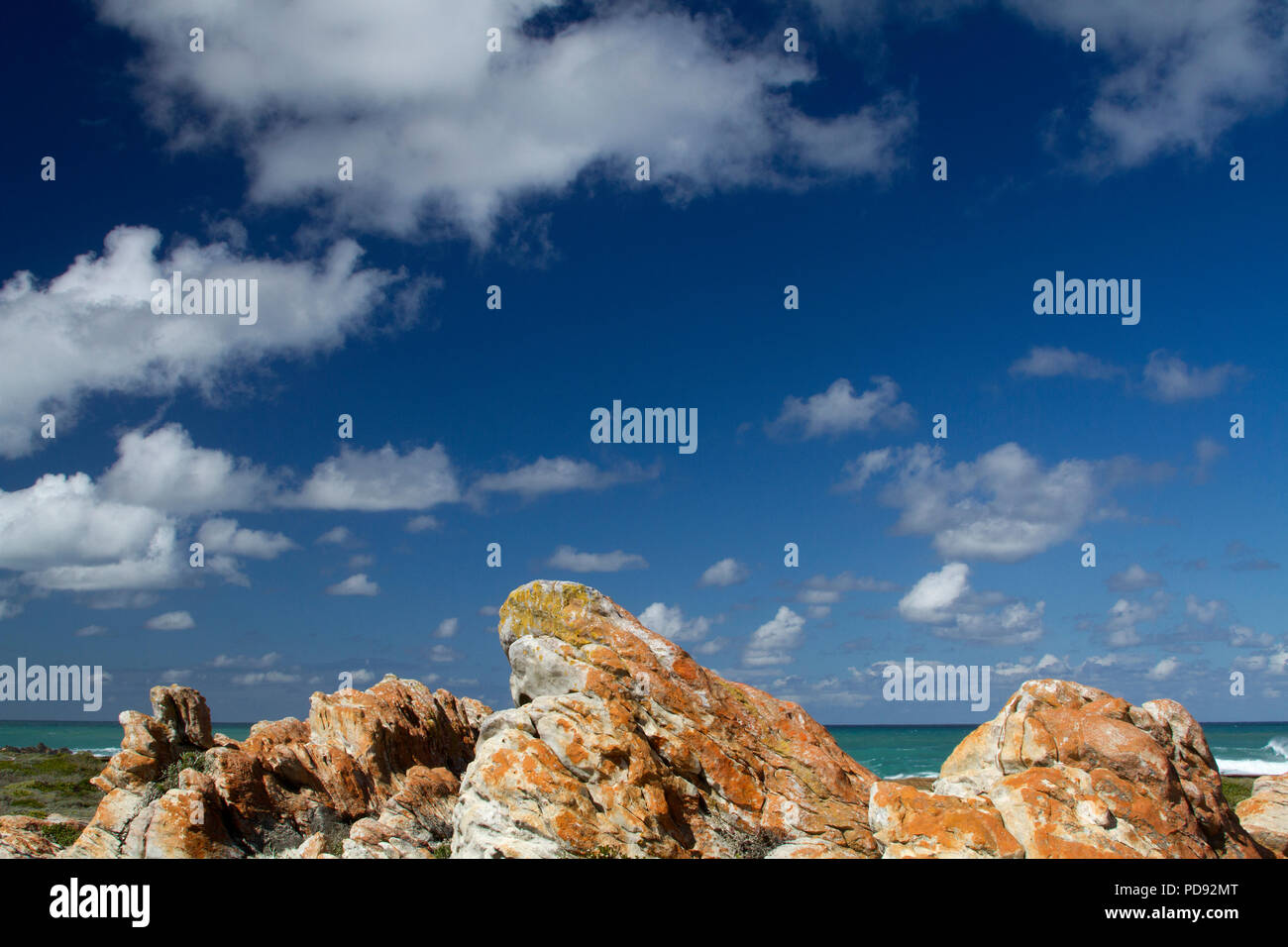 Seascape rocks hi-res stock photography and images - Alamy