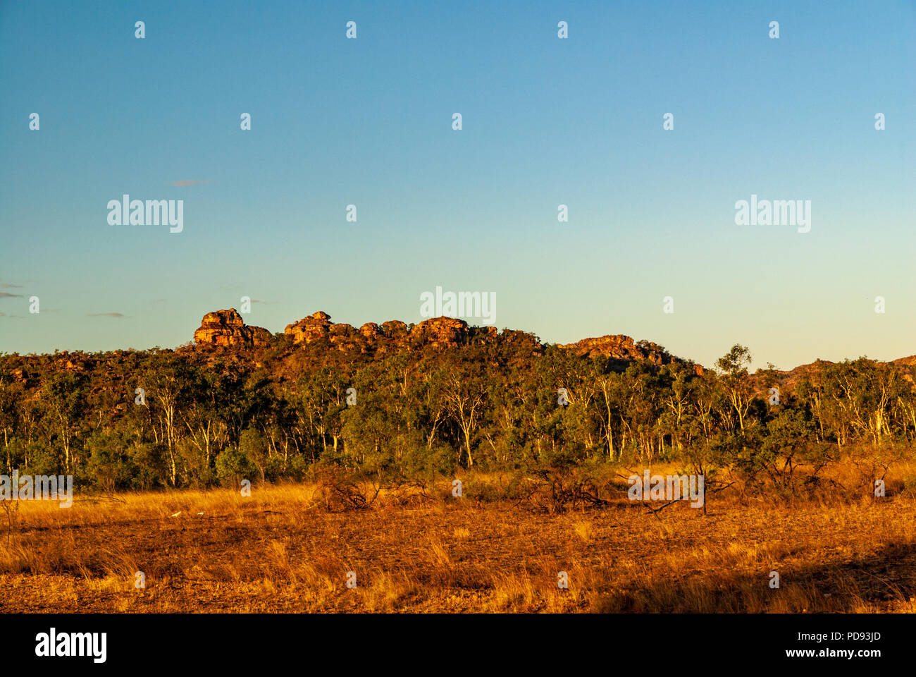 ARNHEM LAND ESCARPMENT, EAST OF KAKADU NATIONAL PARK, NORTHERN TERRITORY, AUSTRALIA Stock Photo ...