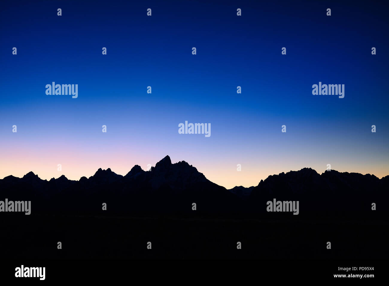 Silhouette of Teton Mountain Range at night, Grand Teton National Park ...