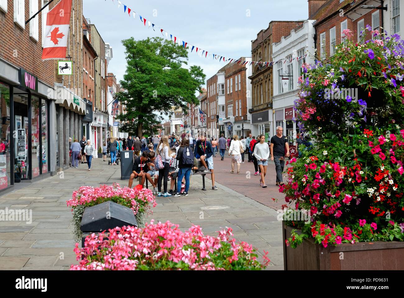 East street chichester hi-res stock photography and images - Alamy