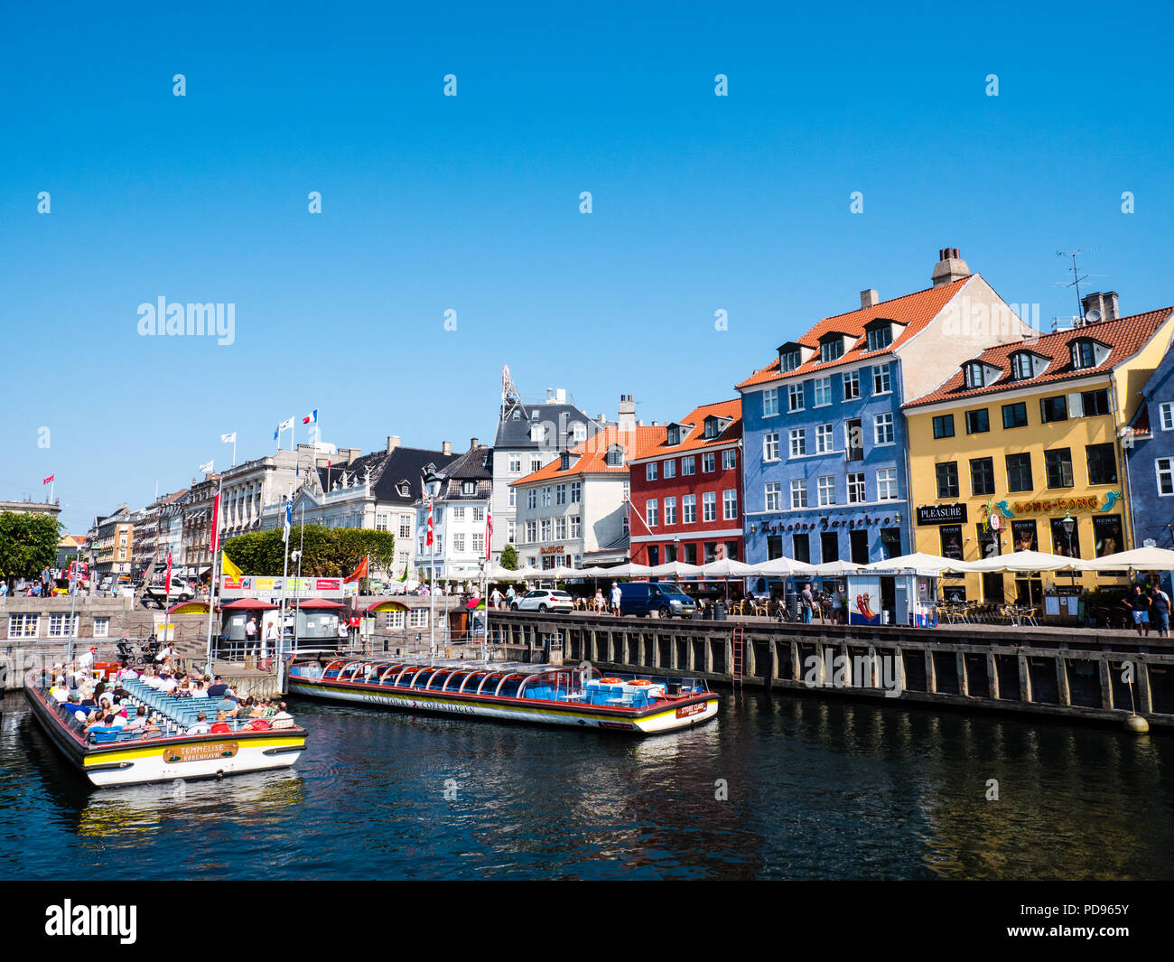 Tour Boat, Nyhavn, Tourist Area, Canal, Copenhagen, Zealand, Denmark ...