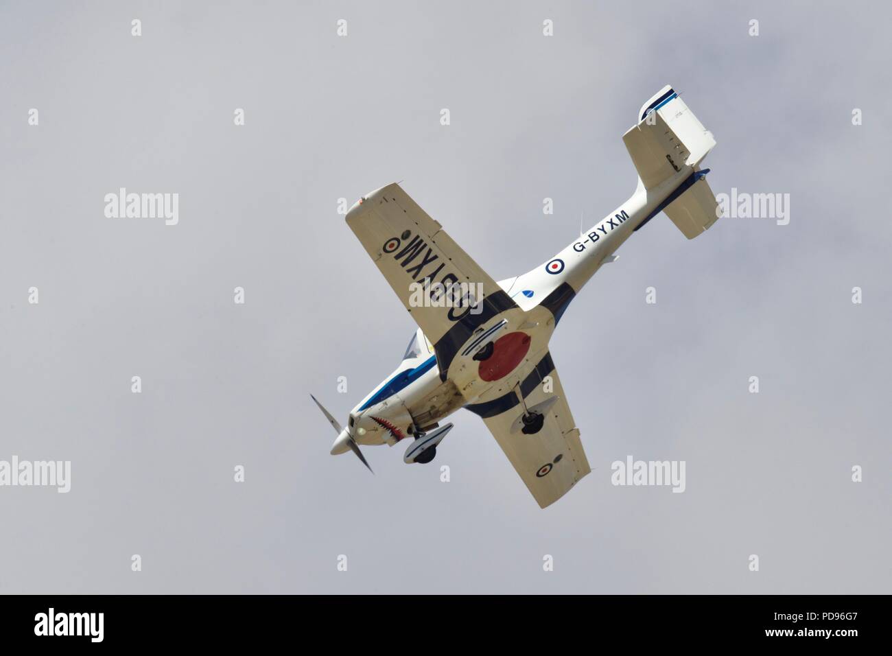 Raf grob tutor plane hi-res stock photography and images - Alamy