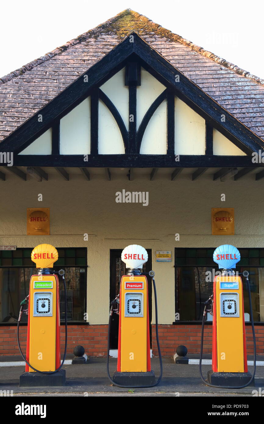 Classic shell hi-res stock photography and images - Alamy