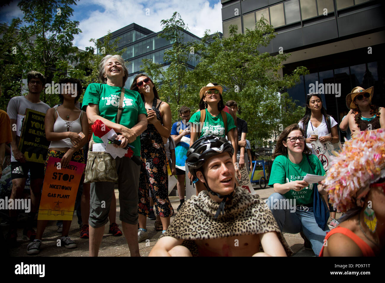 Environmental groups gather to march for a green energy future ...