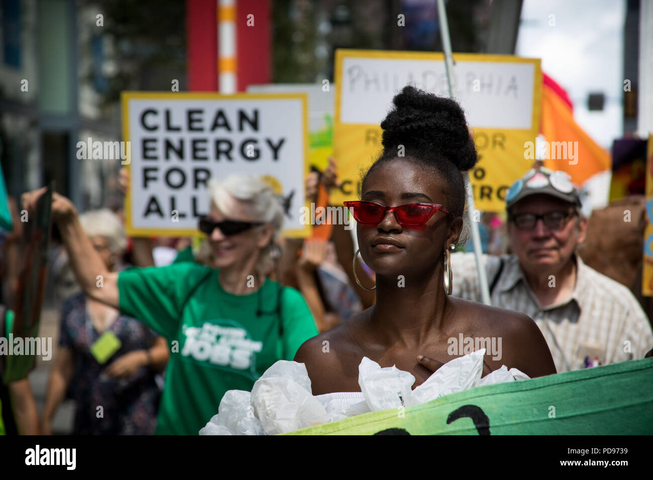 Environmental groups gather to march for a green energy future ...